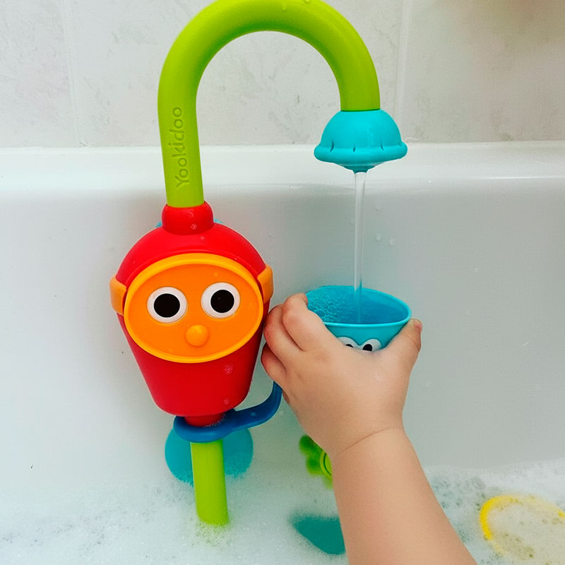 Explorador del Agua: Ducha Sensorial STEM para Baño Infantil