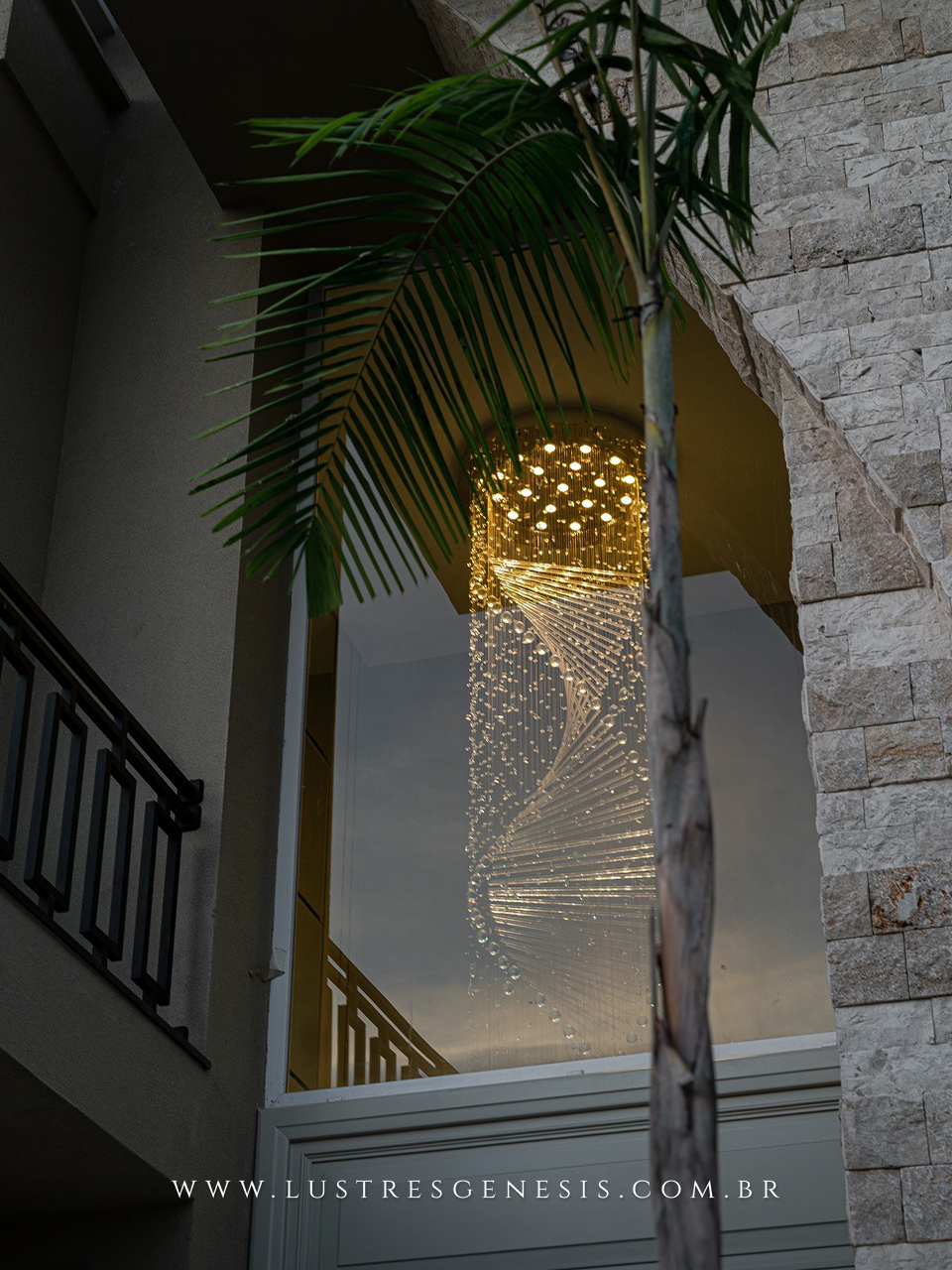 Lustre de Cristal Genoma para Pé Direito Duplo - Exclusivo