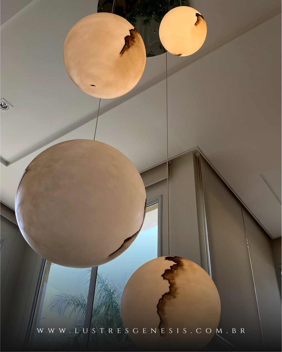 Lustre Pendente Mármore para Escadas e Salas Pé Direito Alto